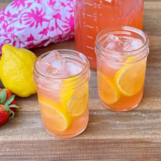 Refreshing Boozy Lemonade Drinks - The Frugal Navy Wife