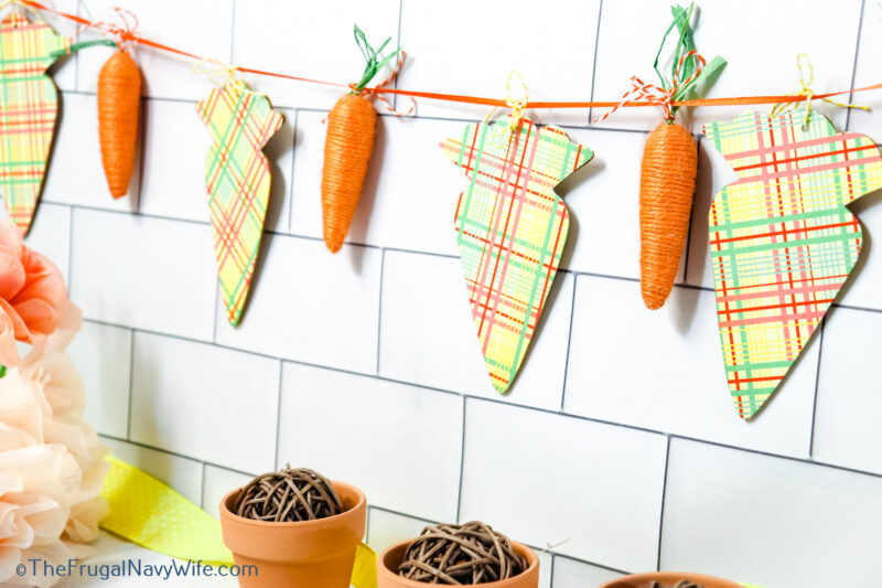 Quick and Simple Easter Carrots Banner - The Frugal Navy Wife
